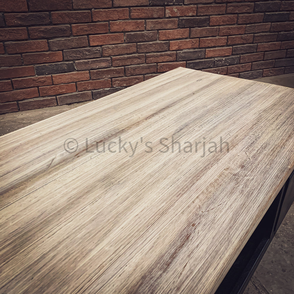 Minimalist Coffee table IW with 1 draw